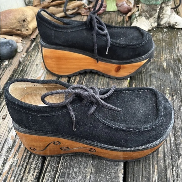 Vintage | Shoes | Funky Chunk Platform Loafers 8 Black Shoes Wood ...